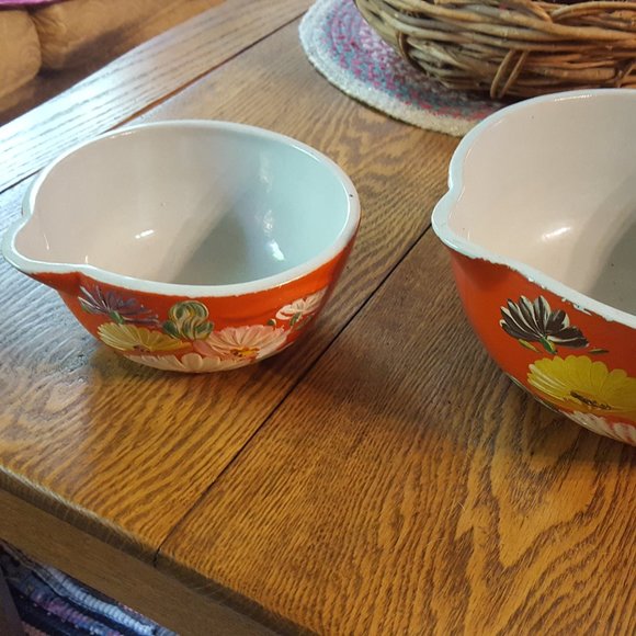 Ransburg | Kitchen | 2 Vtg Handpainted Ransburg Pottery Batter Bowls ...